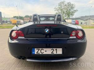 Blue BMW Z4 2005 in Cesis, with an engine capacity of 2.20 L and mileage of 235 thousand km for 8600 €, photo 11 on AUTOMOTO.COM.LV