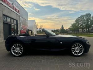 Blue BMW Z4 2005 in Cesis, with an engine capacity of 2.20 L and mileage of 235 thousand km for 8600 €, photo 13 on AUTOMOTO.COM.LV