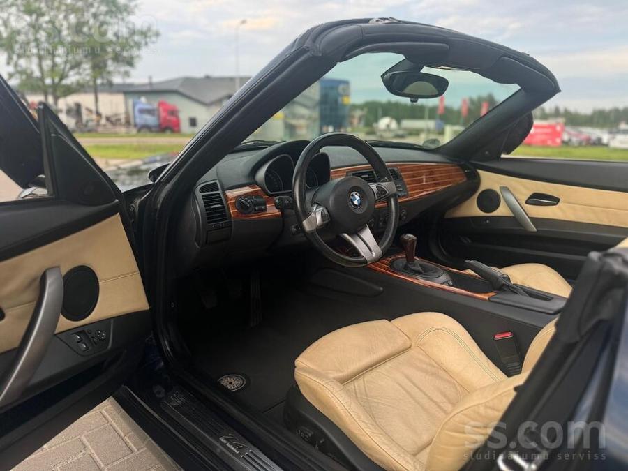 Blue BMW Z4 2005 in Cesis, with an engine capacity of 2.20 L and mileage of 235 thousand km for 8600 €, photo 21 on AUTOMOTO.COM.LV