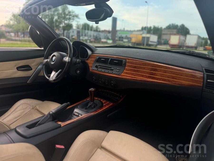 Blue BMW Z4 2005 in Cesis, with an engine capacity of 2.20 L and mileage of 235 thousand km for 8600 €, photo 25 on AUTOMOTO.COM.LV