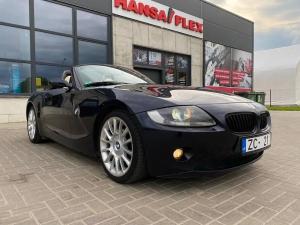 Blue BMW Z4 2005 in Cesis, with an engine capacity of 2.20 L and mileage of 235 thousand km for 8600 €, photo 4 on AUTOMOTO.COM.LV