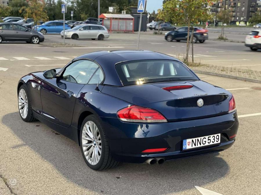 Zils BMW Z4 2010 Viļņa, ar dzinēja tilpumu 2.50 L un nobraukumu 240 tūkst. km par 10450 €, foto 6 vietnē AUTOMOTO.COM.LV