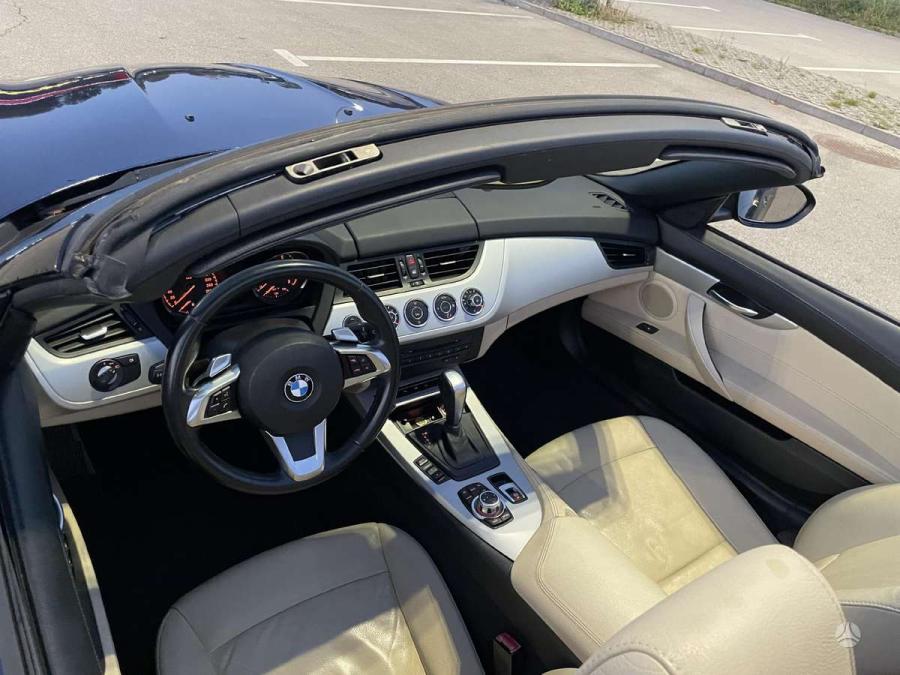Zils BMW Z4 2010 Viļņa, ar dzinēja tilpumu 2.50 L un nobraukumu 240 tūkst. km par 10450 €, foto 15 vietnē AUTOMOTO.COM.LV