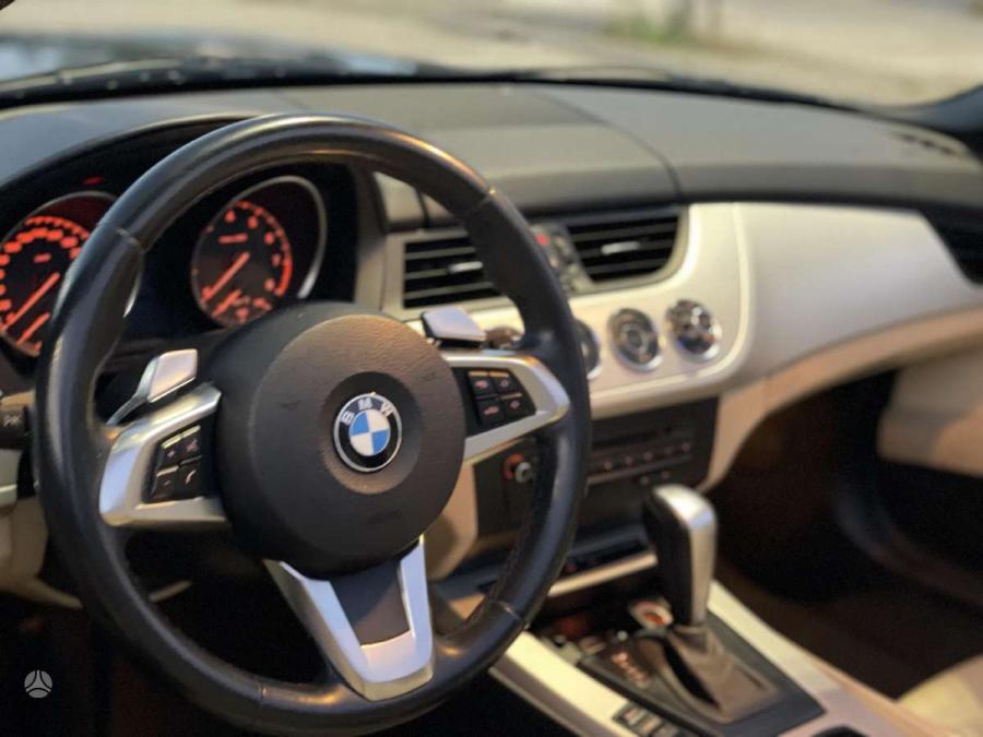 Zils BMW Z4 2010 Viļņa, ar dzinēja tilpumu 2.50 L un nobraukumu 240 tūkst. km par 10900 €, foto 6 vietnē AUTOMOTO.COM.LV