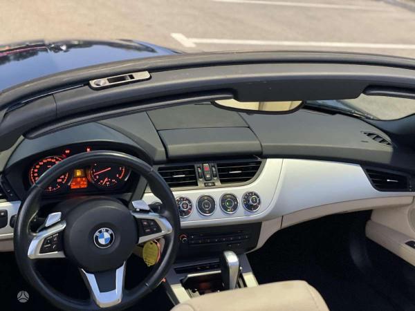 Zils BMW Z4 2010 Viļņa, ar dzinēja tilpumu 2.50 L un nobraukumu 240 tūkst. km par 10900 €, foto 7 vietnē AUTOMOTO.COM.LV