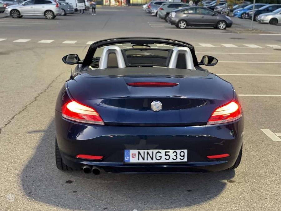 Zils BMW Z4 2010 Viļņa, ar dzinēja tilpumu 2.50 L un nobraukumu 240 tūkst. km par 10900 €, foto 9 vietnē AUTOMOTO.COM.LV