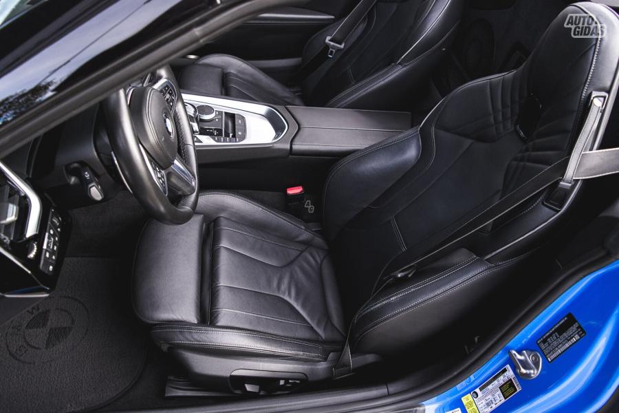Blue BMW Z4 2020 in Kaunas, with an engine capacity of 2.00 L and mileage of 98 thousand km for 32500 €, photo 18 on AUTOMOTO.COM.LV