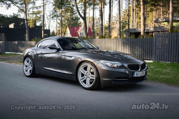 Brown BMW Z4 2010 in Tallinn, with an engine capacity of 2.50 L and mileage of 209 thousand km for 14900 €, photo 10 on AUTOMOTO.COM.LV