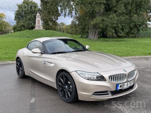 Brown BMW Z4 2011 in Riga, with an engine capacity of 3.00 L and mileage of 0 thousand km for 19990 €, photo 4 on AUTOMOTO.COM.LV