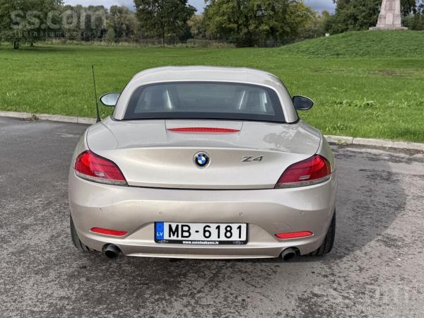 Brūns BMW Z4 2011 Rīga, ar dzinēja tilpumu 3.00 L un nobraukumu 0 tūkst. km par 19990 €, foto 6 vietnē AUTOMOTO.COM.LV