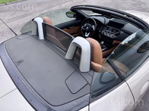 Brown BMW Z4 2011 in Riga, with an engine capacity of 3.00 L and mileage of 0 thousand km for 19990 €, photo 11 on AUTOMOTO.COM.LV
