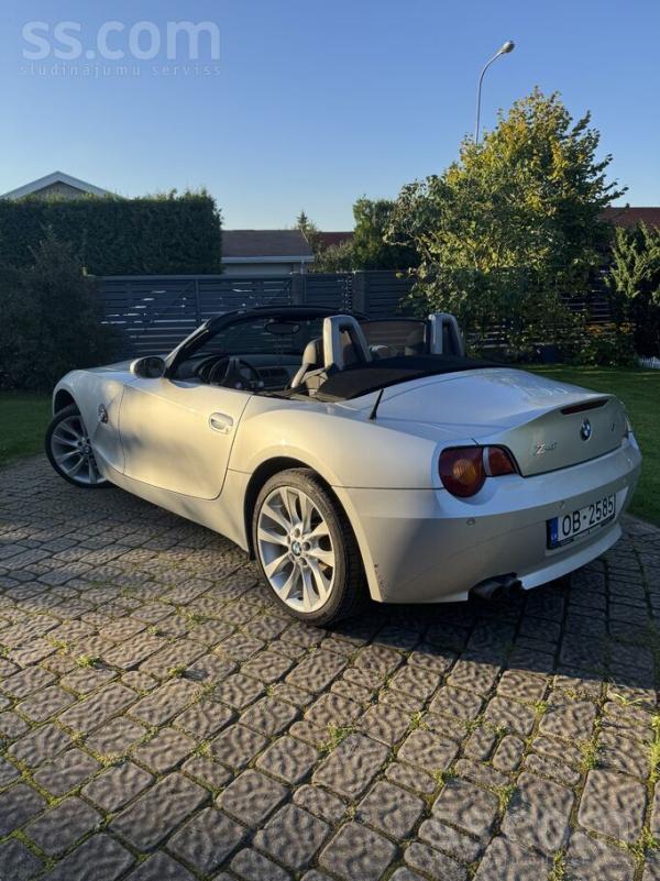 BMW Z4 2004 in Riga, with an engine capacity of 2.20 L and mileage of 230 thousand km for 7500 €, photo 2 on AUTOMOTO.COM.LV