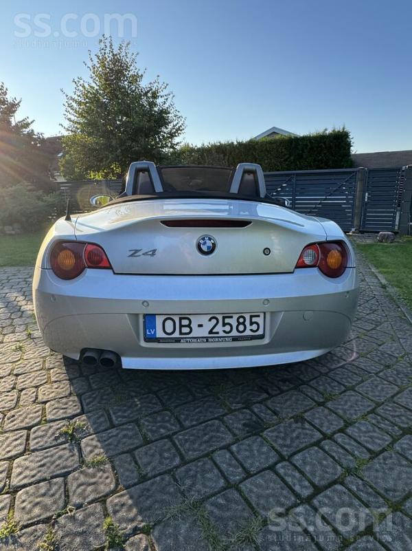 BMW Z4 2004 in Riga, with an engine capacity of 2.20 L and mileage of 230 thousand km for 7500 €, photo 8 on AUTOMOTO.COM.LV