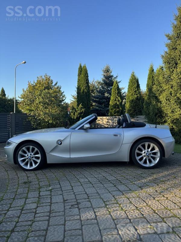 BMW Z4 2004 in Riga, with an engine capacity of 2.20 L and mileage of 230 thousand km for 7500 €, photo 10 on AUTOMOTO.COM.LV