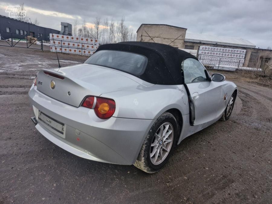 BMW Z4 2005 Vilkaviškis, ar dzinēja tilpumu 2.50 L un nobraukumu 1 tūkst. km par 3150 €, foto 4 vietnē AUTOMOTO.COM.LV