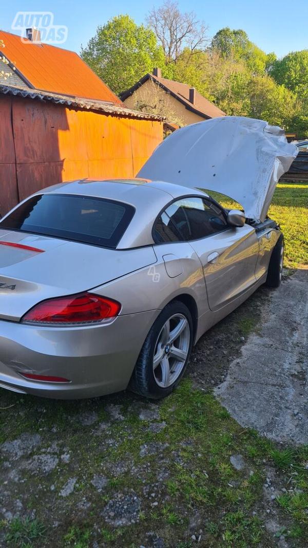 BMW Z4 2009 in Klaipeda, with an engine capacity of 3.00 L and mileage of 120 thousand km for 4890 €, photo 6 on AUTOMOTO.COM.LV