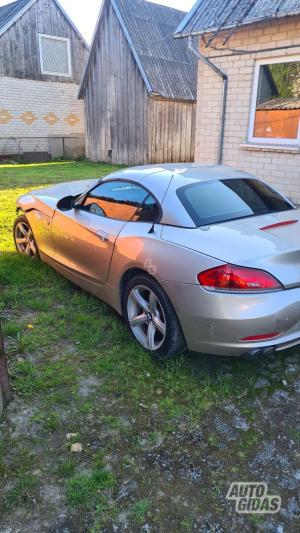 BMW Z4 2009 in Klaipeda, with an engine capacity of 3.00 L and mileage of 120 thousand km for 4890 €, photo 8 on AUTOMOTO.COM.LV