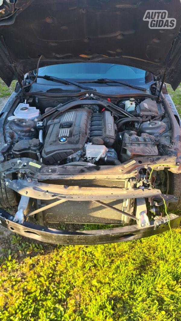 BMW Z4 2009 in Klaipeda, with an engine capacity of 3.00 L and mileage of 120 thousand km for 4890 €, photo 9 on AUTOMOTO.COM.LV