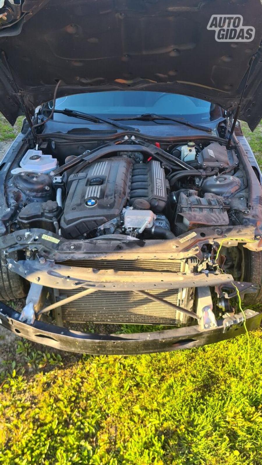 BMW Z4 2009 in Klaipeda, with an engine capacity of 3.00 L and mileage of 120 thousand km for 4890 €, photo 10 on AUTOMOTO.COM.LV
