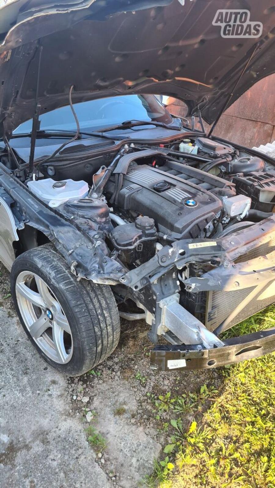 BMW Z4 2009 in Klaipeda, with an engine capacity of 3.00 L and mileage of 120 thousand km for 4890 €, photo 11 on AUTOMOTO.COM.LV