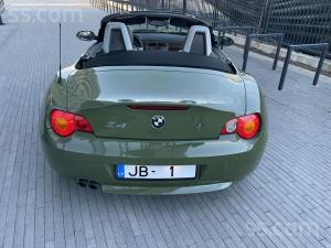 Green BMW Z4 2004 in Tukums, with an engine capacity of 2.50 L and mileage of 257 thousand km for 9950 €, photo 4 on AUTOMOTO.COM.LV