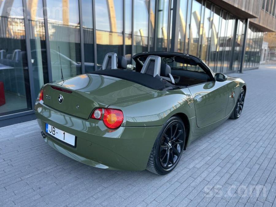 Green BMW Z4 2004 in Tukums, with an engine capacity of 2.50 L and mileage of 257 thousand km for 9950 €, photo 9 on AUTOMOTO.COM.LV