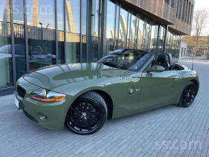 Green BMW Z4 2004 in Tukums, with an engine capacity of 2.50 L and mileage of 257 thousand km for 9950 €, photo 12 on AUTOMOTO.COM.LV