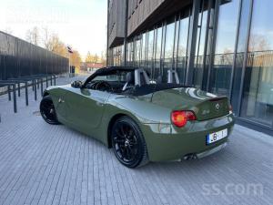 Green BMW Z4 2004 in Tukums, with an engine capacity of 2.50 L and mileage of 257 thousand km for 9950 €, photo 16 on AUTOMOTO.COM.LV