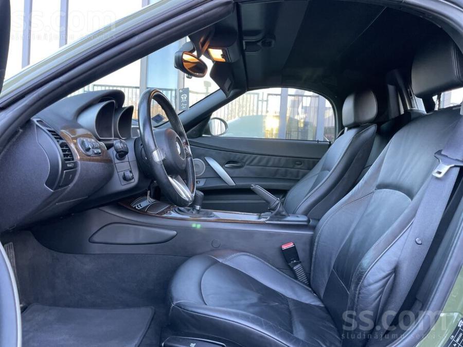 Green BMW Z4 2004 in Tukums, with an engine capacity of 2.50 L and mileage of 257 thousand km for 9950 €, photo 33 on AUTOMOTO.COM.LV