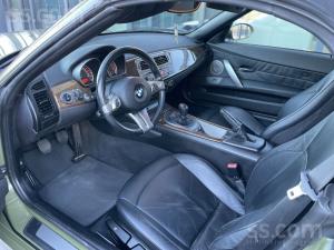 Green BMW Z4 2004 in Tukums, with an engine capacity of 2.50 L and mileage of 257 thousand km for 9950 €, photo 34 on AUTOMOTO.COM.LV