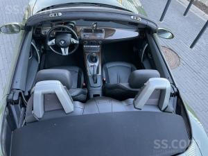 Green BMW Z4 2004 in Tukums, with an engine capacity of 2.50 L and mileage of 257 thousand km for 9950 €, photo 36 on AUTOMOTO.COM.LV