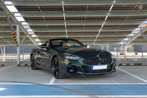Green BMW Z4 2025 in Vilnius, with an engine capacity of 3.00 L and mileage of 13 thousand km for 52500 €, photo 3 on AUTOMOTO.COM.LV