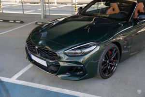 Green BMW Z4 2025 in Vilnius, with an engine capacity of 3.00 L and mileage of 13 thousand km for 52500 €, photo 4 on AUTOMOTO.COM.LV