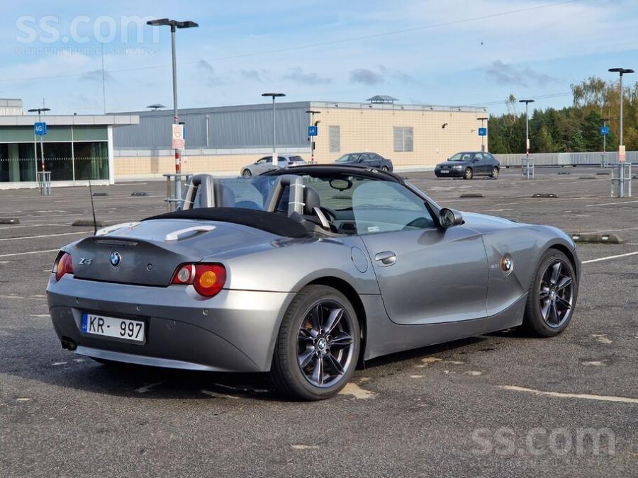 Pelēks BMW Z4 2003 Rīga, ar dzinēja tilpumu 2.50 L un nobraukumu 240 tūkst. km par 8500 €, foto 3 vietnē AUTOMOTO.COM.LV