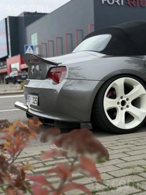 Grey BMW Z4 2003 in Riga, with an engine capacity of 2.50 L and mileage of 0 thousand km for 11000 €, photo 12 on AUTOMOTO.COM.LV