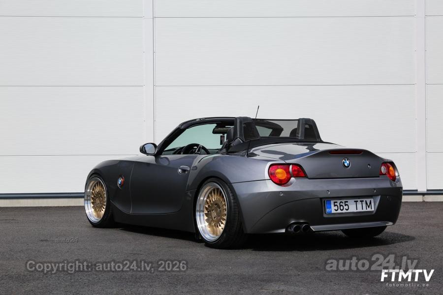 Pelēks BMW Z4 2003 Tallina, ar dzinēja tilpumu 3.00 L un nobraukumu 179 tūkst. km par 11999 €, foto 5 vietnē AUTOMOTO.COM.LV