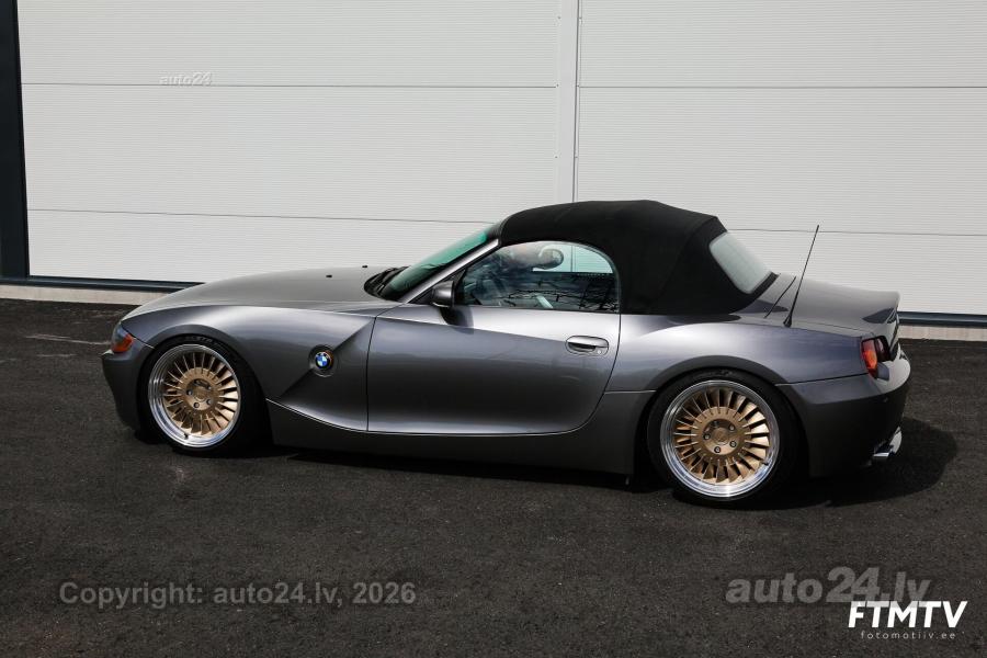 Pelēks BMW Z4 2003 Tallina, ar dzinēja tilpumu 3.00 L un nobraukumu 179 tūkst. km par 11999 €, foto 25 vietnē AUTOMOTO.COM.LV