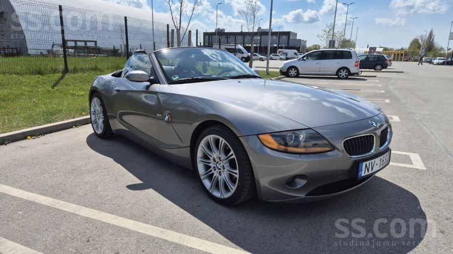 Pelēks BMW Z4 2003 Liepāja, ar dzinēja tilpumu 2.50 L un nobraukumu 194 tūkst. km par 8450 €, foto 4 vietnē AUTOMOTO.COM.LV