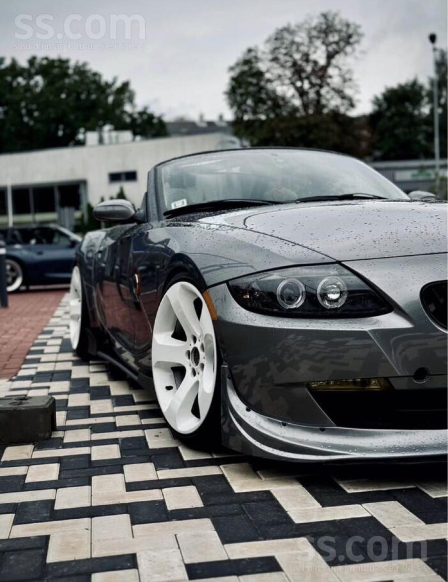 Grey BMW Z4 2003 in Riga, with an engine capacity of 2.50 L and mileage of 0 thousand km for 10500 €, photo 6 on AUTOMOTO.COM.LV