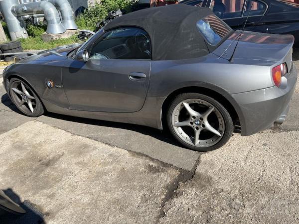 Pelēks BMW Z4 2003 Rīga, ar dzinēja tilpumu 3.00 L un nobraukumu 104 tūkst. km par 5000 €, foto 5 vietnē AUTOMOTO.COM.LV