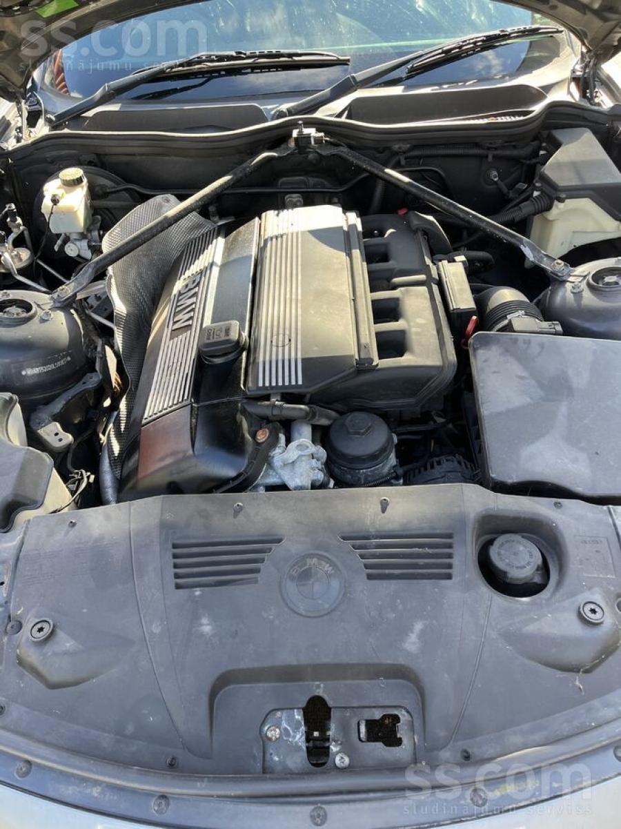 Grey BMW Z4 2003 in Riga, with an engine capacity of 3.00 L and mileage of 104 thousand km for 5000 €, photo 9 on AUTOMOTO.COM.LV