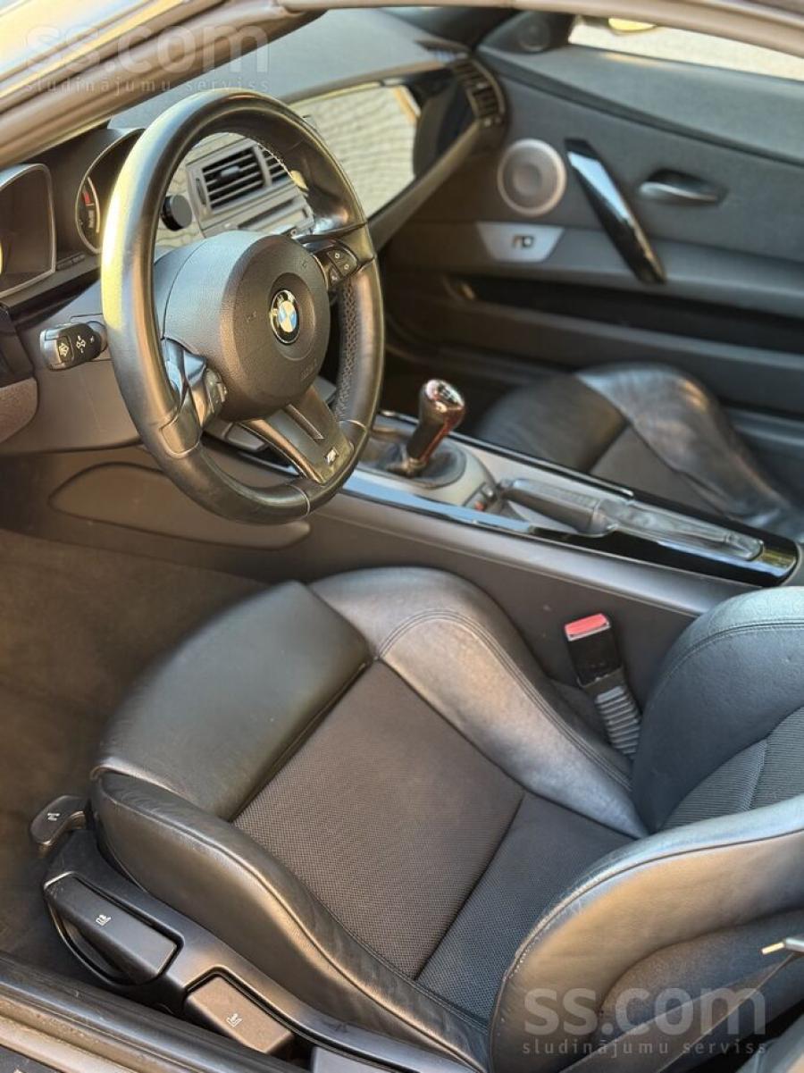 Pelēks BMW Z4 2003 Rīga, ar dzinēja tilpumu 2.50 L un nobraukumu 209 tūkst. km par 6750 €, foto 5 vietnē AUTOMOTO.COM.LV