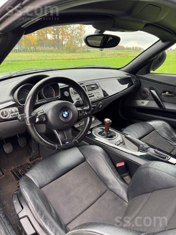 Grey BMW Z4 2003 in Riga, with an engine capacity of 2.50 L and mileage of 208 thousand km for 5000 €, photo 8 on AUTOMOTO.COM.LV