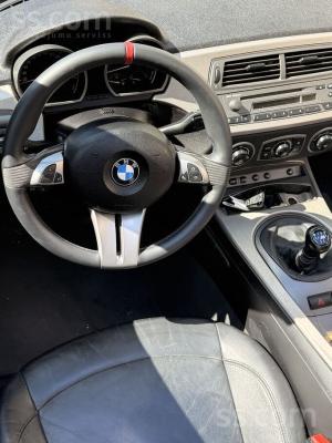 Grey BMW Z4 2004 in Riga, with an engine capacity of 2.20 L and mileage of 232 thousand km for 7500 €, photo 3 on AUTOMOTO.COM.LV