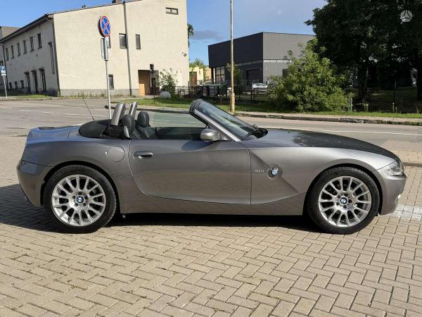 Grey BMW Z4 2005 in Vilnius, with an engine capacity of 2.98 L and mileage of 254 thousand km for 8300 €, photo 4 on AUTOMOTO.COM.LV