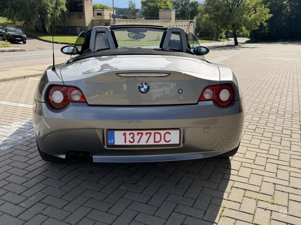 Grey BMW Z4 2005 in Vilnius, with an engine capacity of 2.98 L and mileage of 254 thousand km for 8300 €, photo 6 on AUTOMOTO.COM.LV