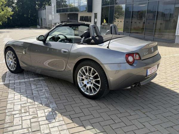 Grey BMW Z4 2005 in Vilnius, with an engine capacity of 2.98 L and mileage of 254 thousand km for 8300 €, photo 7 on AUTOMOTO.COM.LV
