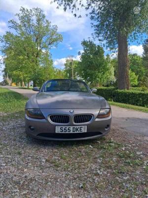 Pelēks BMW Z4 2005 Šauļi, ar dzinēja tilpumu 2.50 L un nobraukumu 142 tūkst. km par 2600 €, foto  vietnē AUTOMOTO.COM.LV