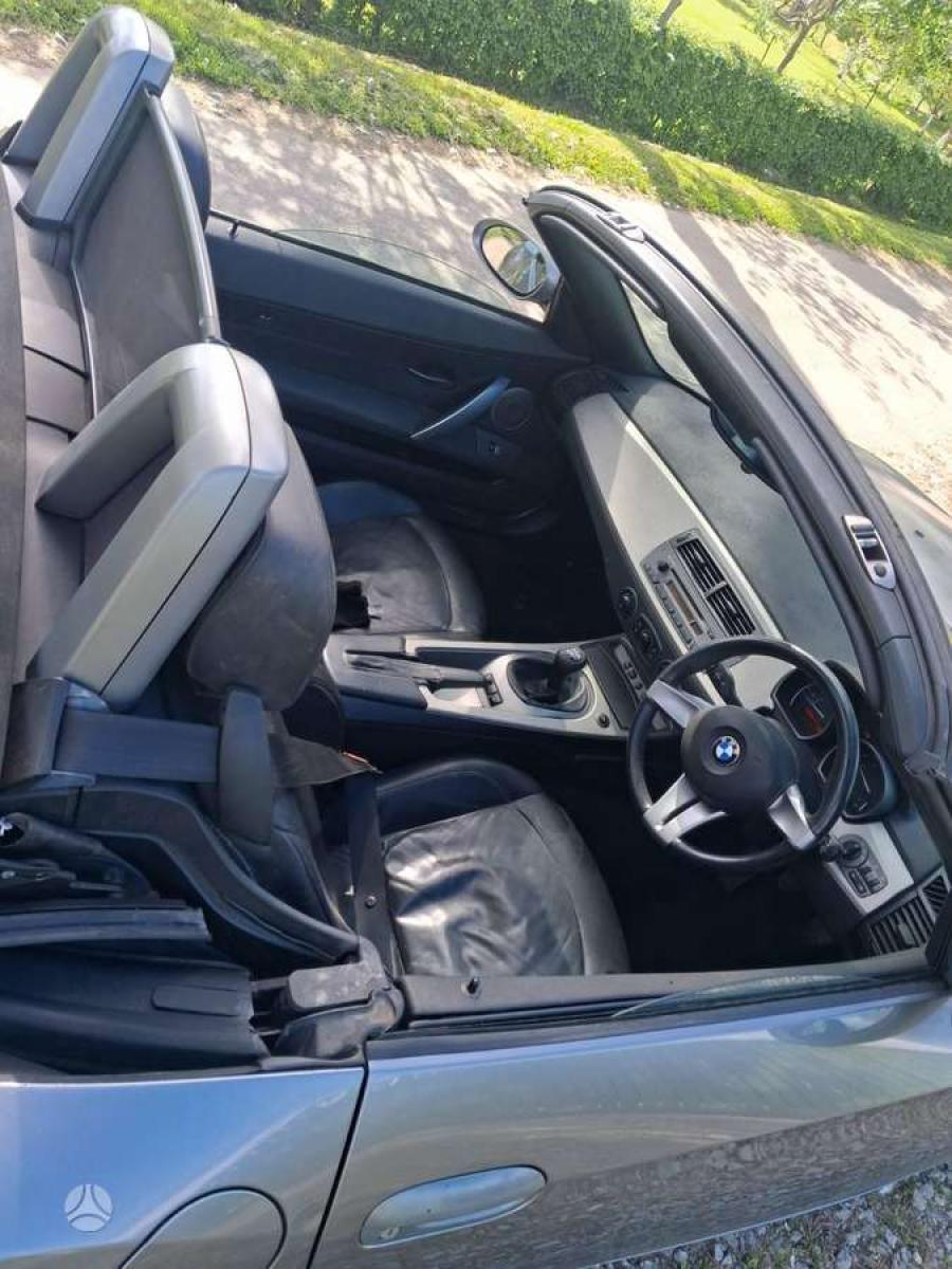 Pelēks BMW Z4 2005 Šauļi, ar dzinēja tilpumu 2.50 L un nobraukumu 142 tūkst. km par 2600 €, foto 6 vietnē AUTOMOTO.COM.LV