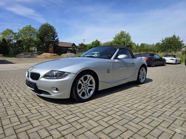 Grey BMW Z4 2005 in Kaunas, with an engine capacity of 2.49 L and mileage of 220 thousand km for 7700 €, photo 3 on AUTOMOTO.COM.LV
